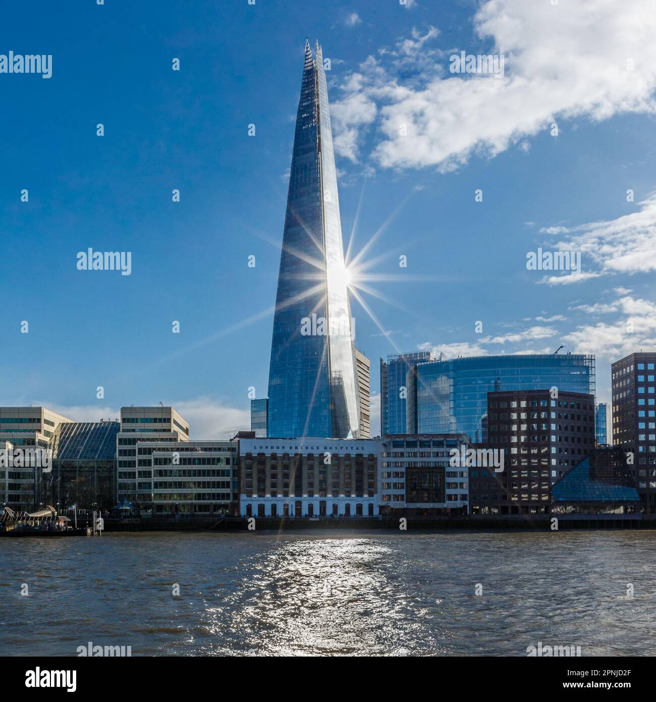 Skyscraper sunburst london hi-res stock photography and images - Alamy