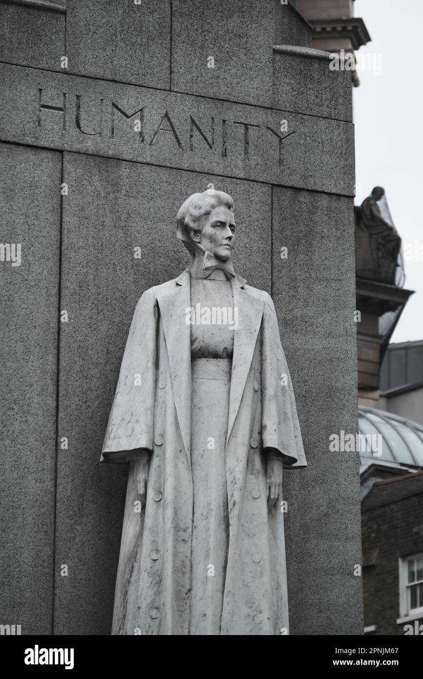 Edith Cavell Monument Stock Photo - Alamy