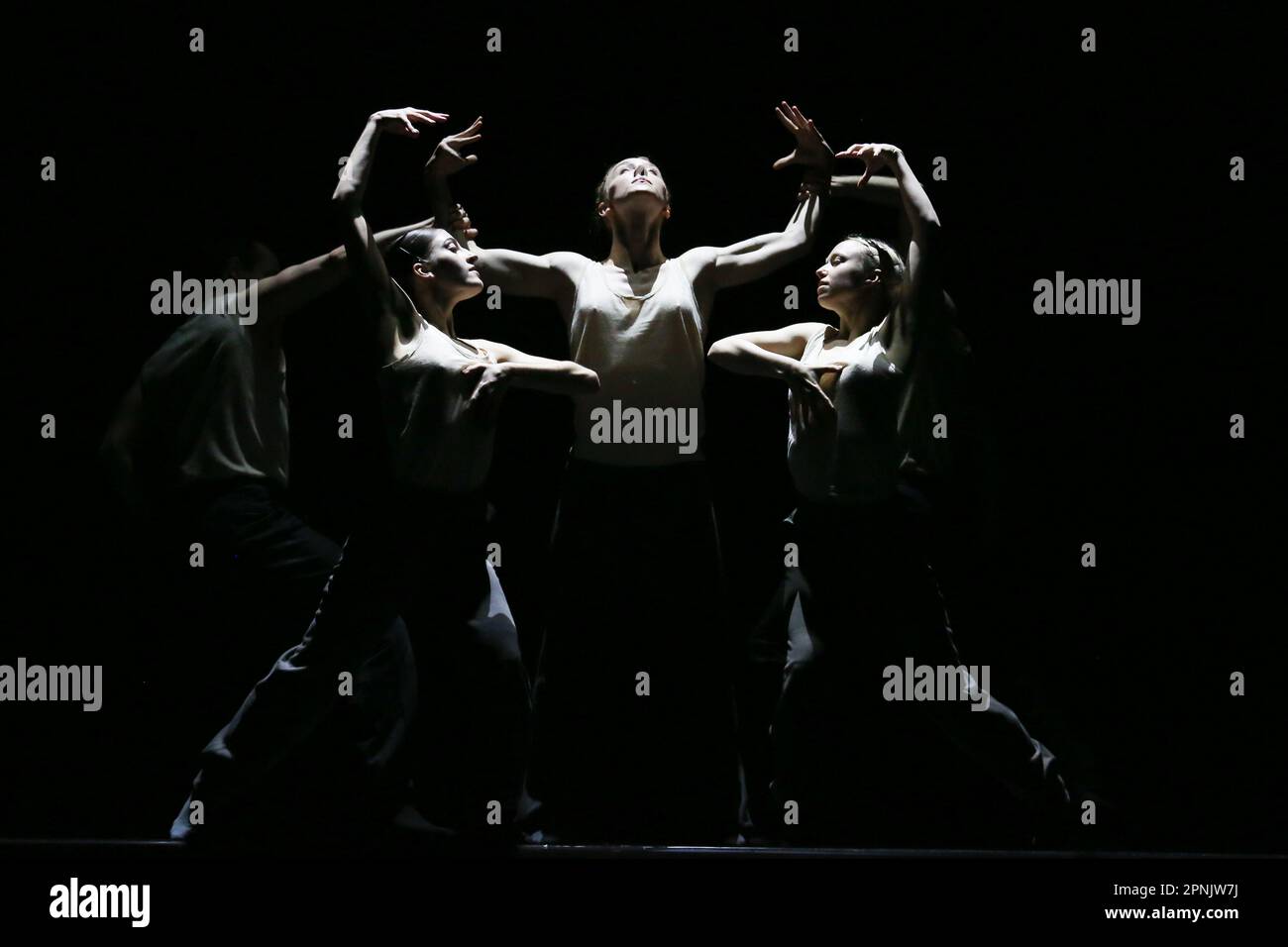 Crystal pite choreographer hi-res stock photography and images - Alamy