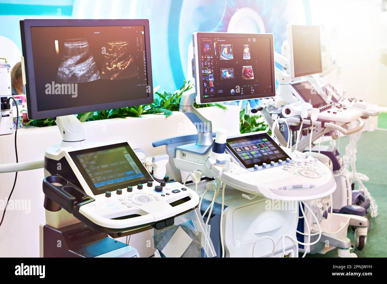 Devices machine hi-res stock photography and images - Alamy
