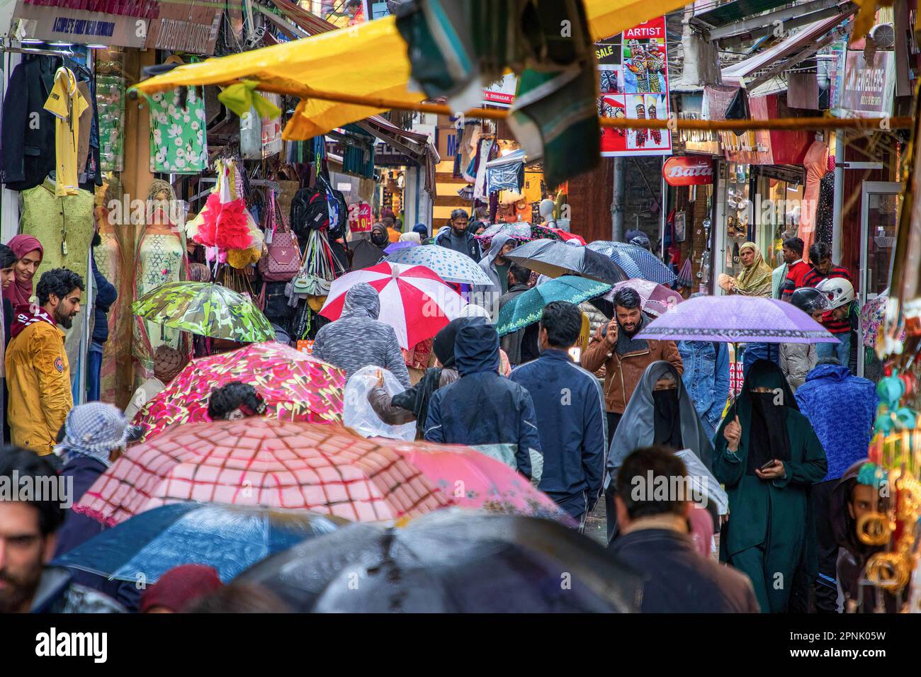 Srinagar, India. 19th Apr, 2023. Kashmiri people seen shopping during ...