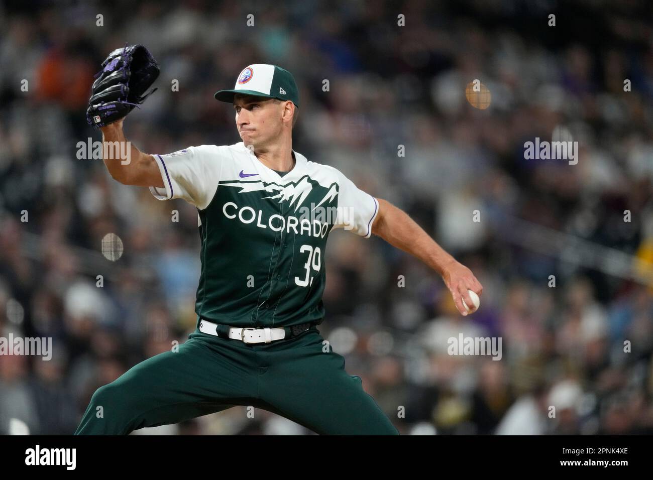 Colorado Rockies relief pitcher Brent Suter (39) in the sixth inning of ...