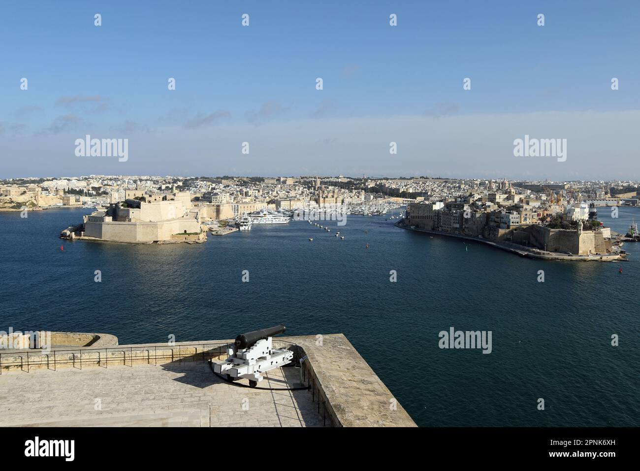 Fort St. Angelo (Maltese: Forti Sant'Anġlu or Fortizza Sant'Anġlu) is a ...