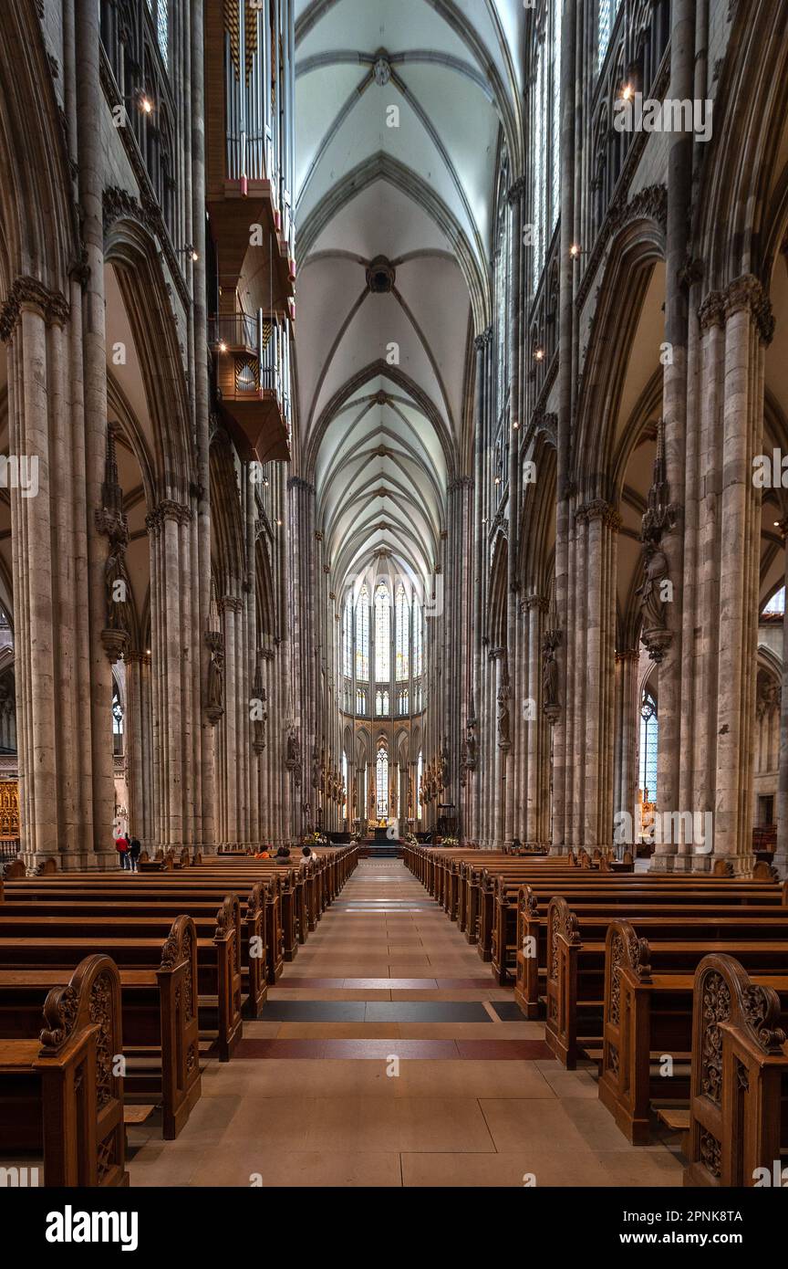 Dom cologne stained glass window hi-res stock photography and images ...