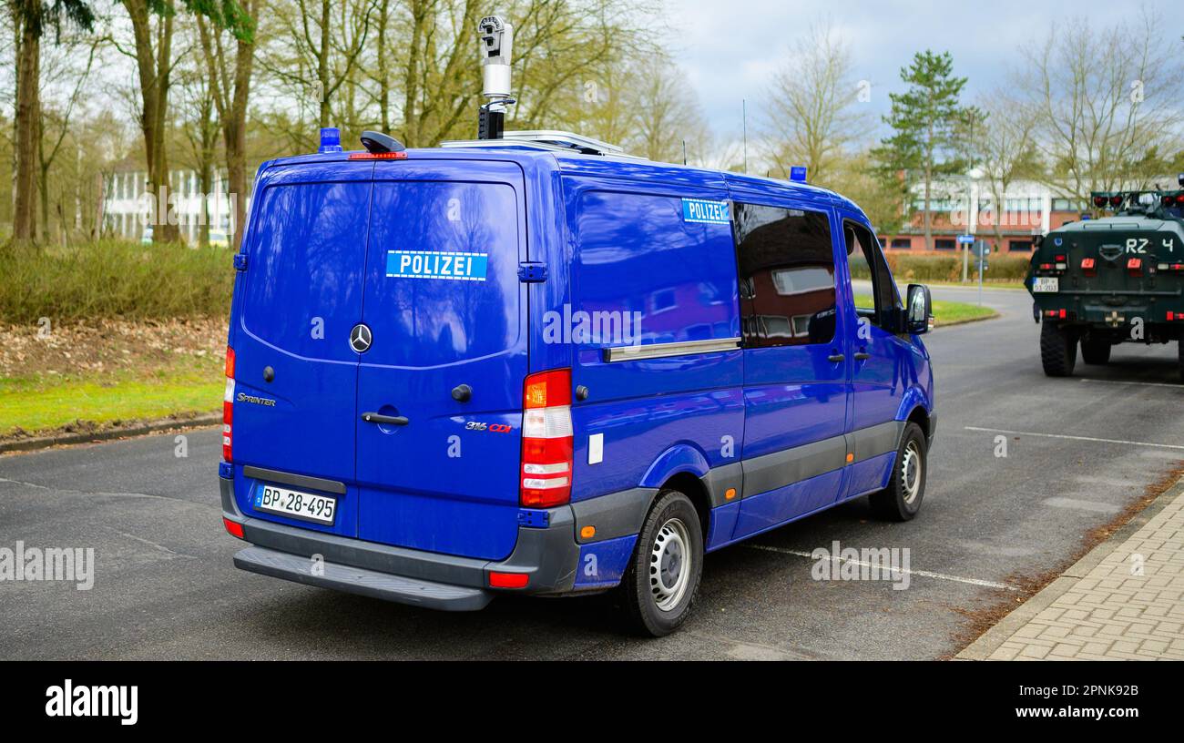 Uelzen, Germany. 30th Mar, 2023. A so-called mast truck of the federal ...