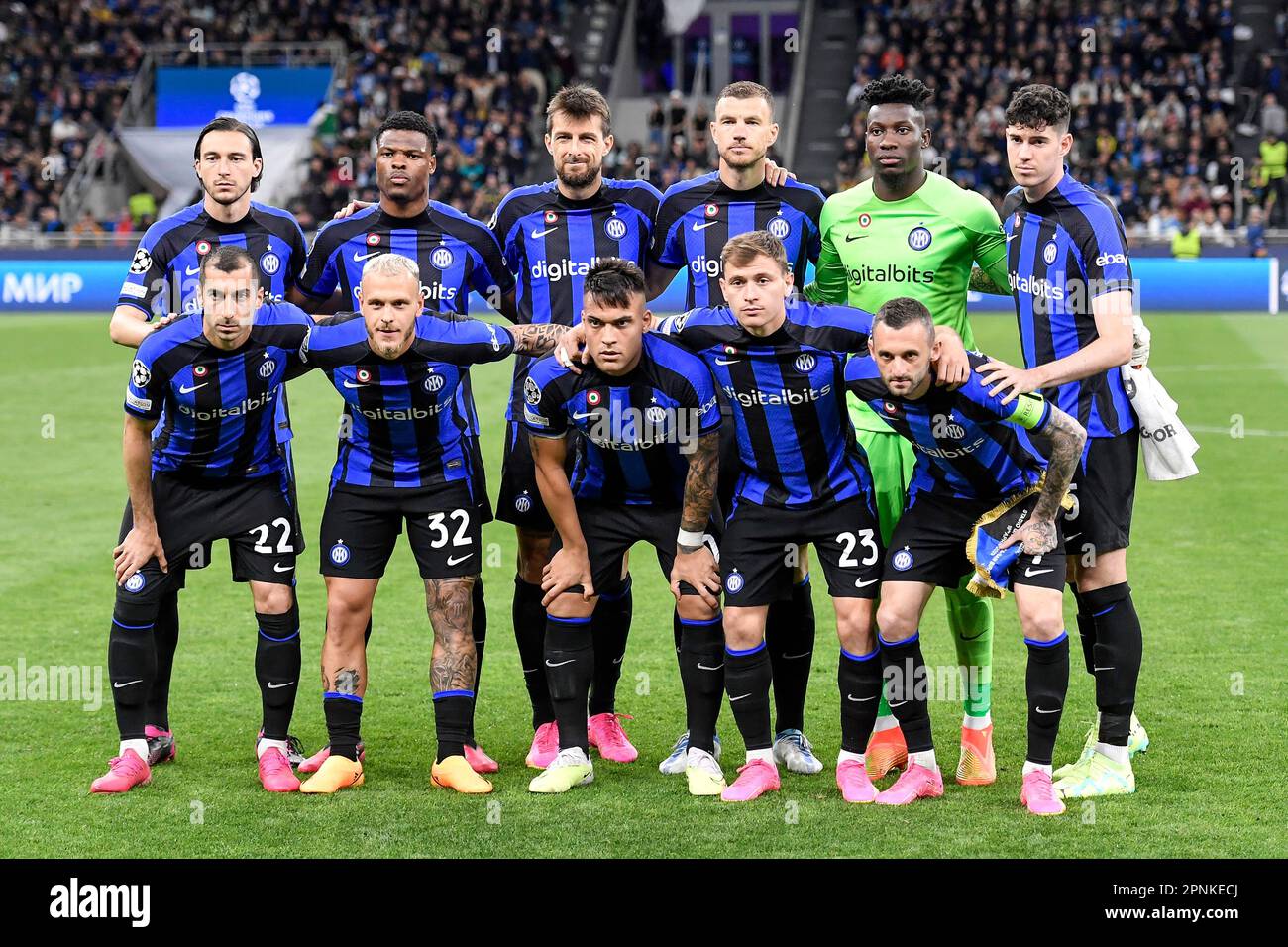 Benfica football team hi-res stock photography and images - Alamy