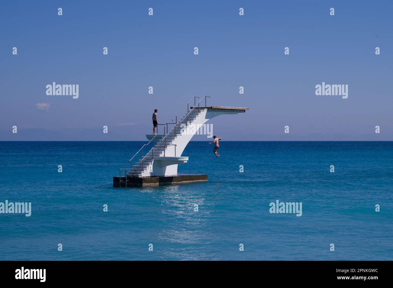 Diving platform 2 men hi-res stock photography and images - Alamy