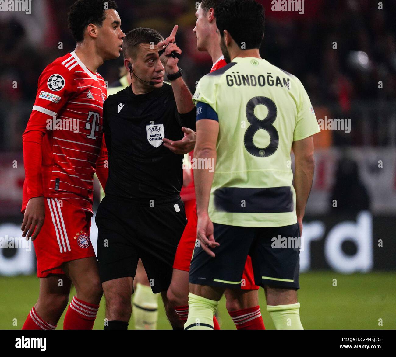 Munich, Bavaria, Germany. 19th Apr, 2023. Referee CLÃ‰MENT TURPIN ...