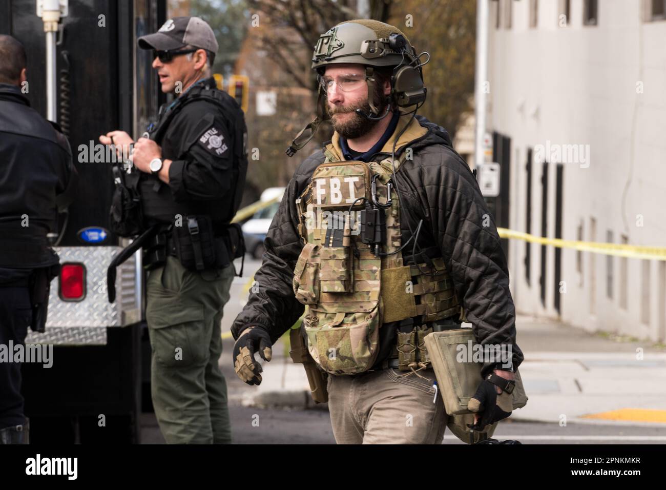 Fbi bomb squad hi-res stock photography and images - Alamy