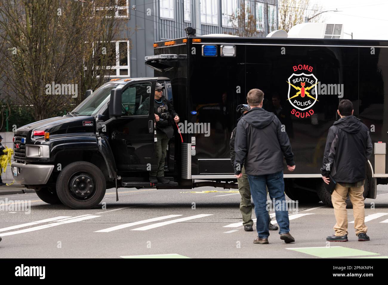 Fbi bomb squad hi-res stock photography and images - Alamy