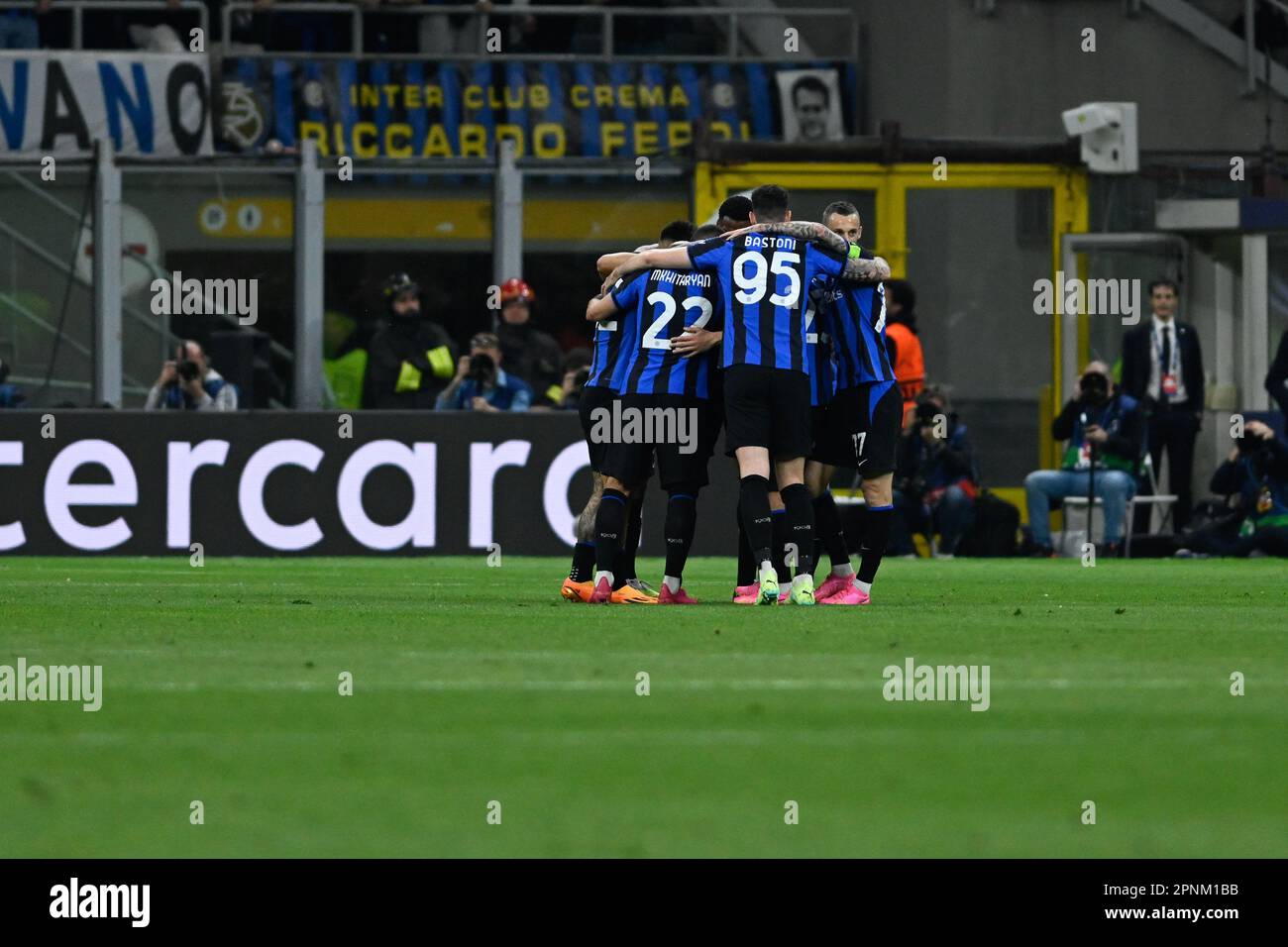 Team of Fc Inter celebrating after a goal during the UEFA Champions ...