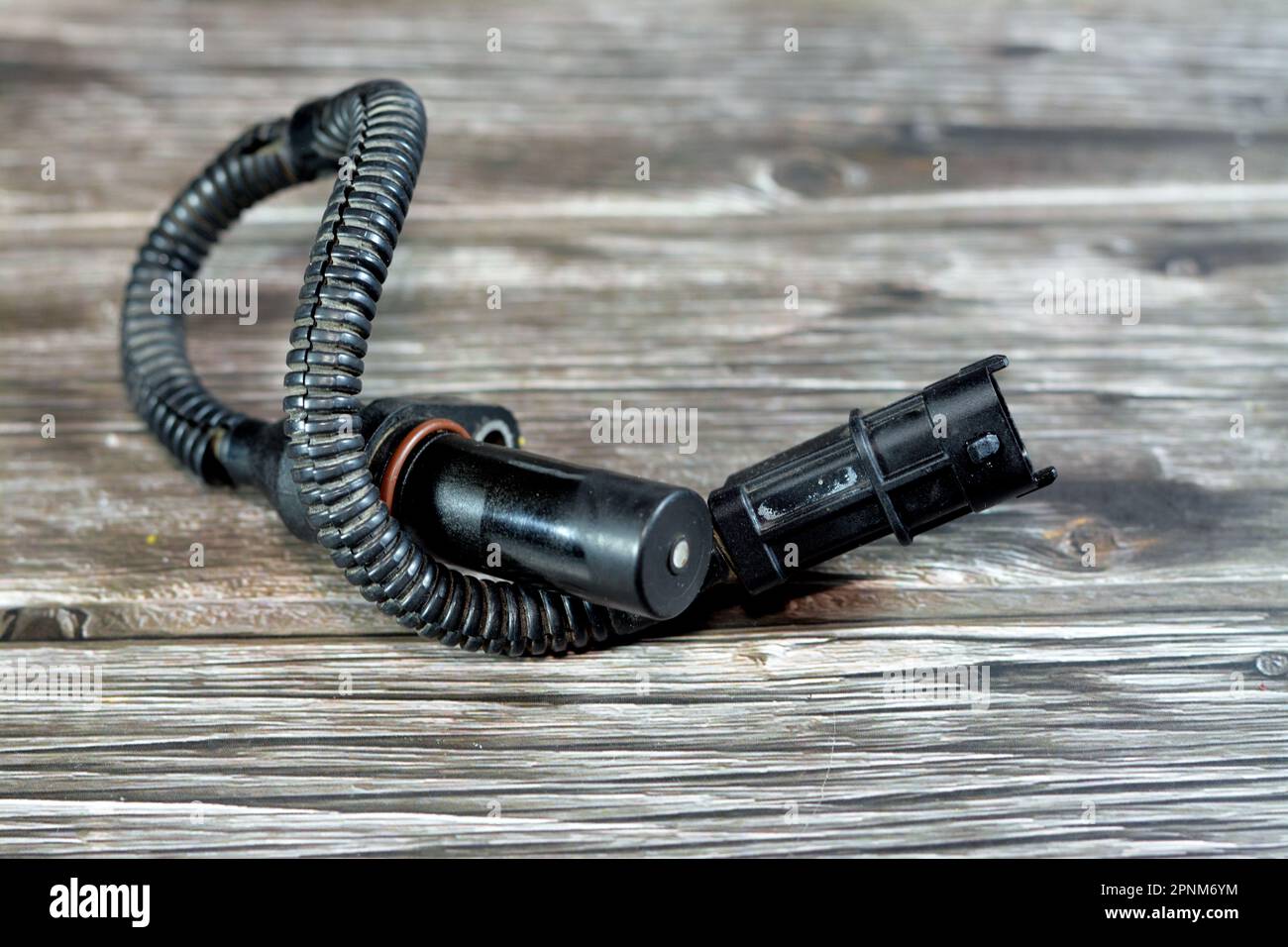 Crankshaft position sensor, A crank sensor (CKP), an electronic device ...