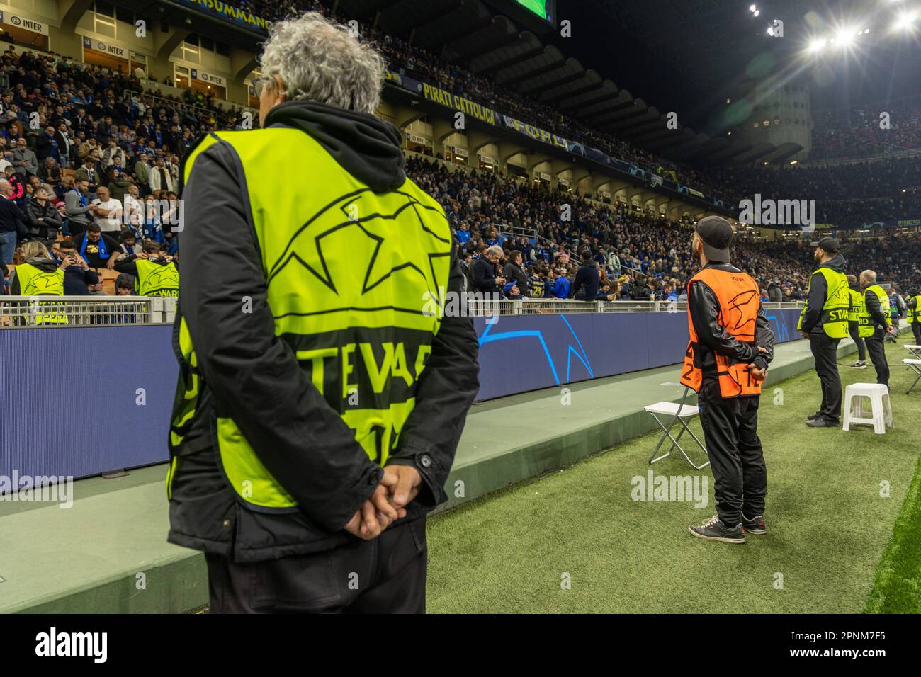 Safety stewards hi-res stock photography and images - Alamy