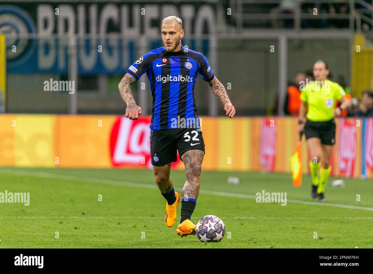 Federico dimarco inter hi-res stock photography and images - Alamy