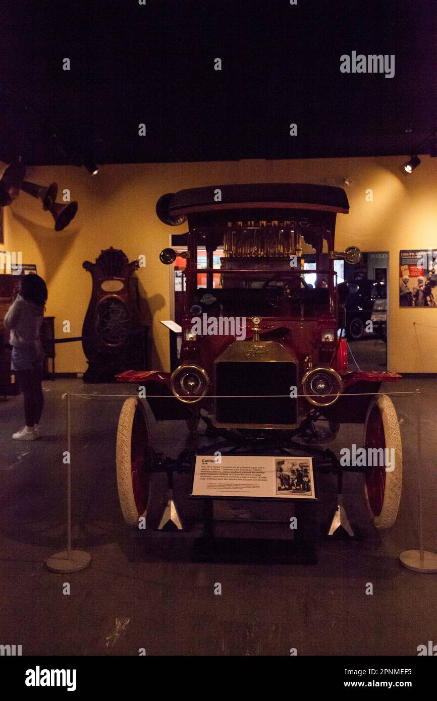 Fort Myers, Florida – April 8, 2023: 1914 Maroon Model T Calliope at ...