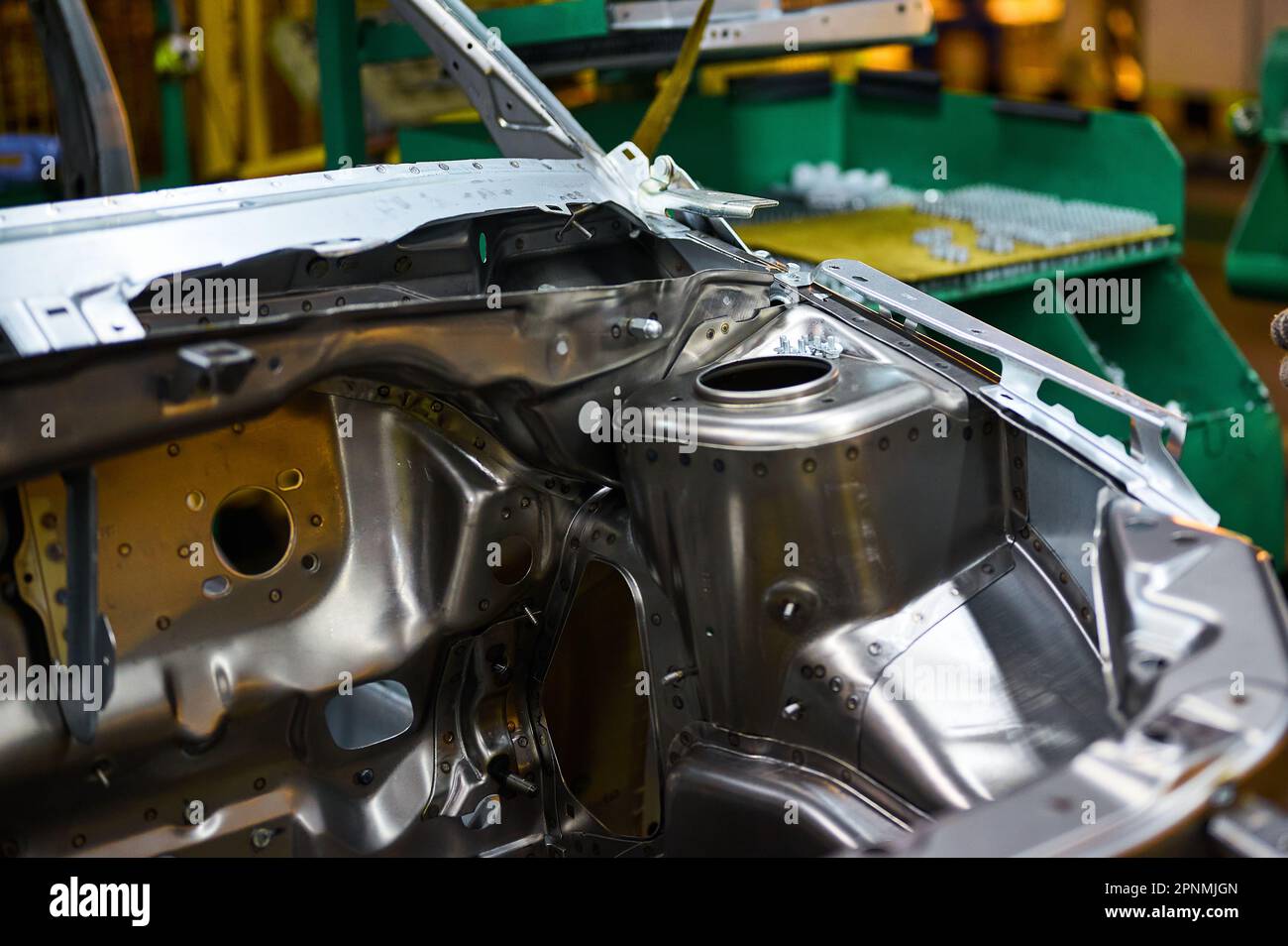 Body in white assembly automotive hi-res stock photography and images ...