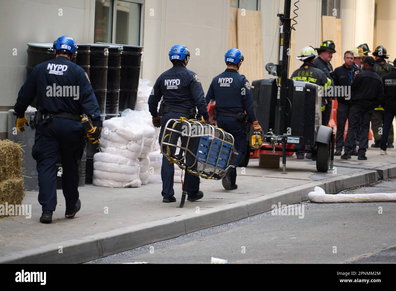 Crime scene unit nypd crime scene unit hi-res stock photography and ...