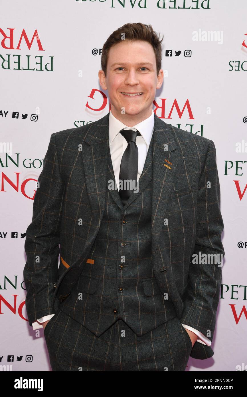 Peter pan goes hi-res stock photography and images - Alamy
