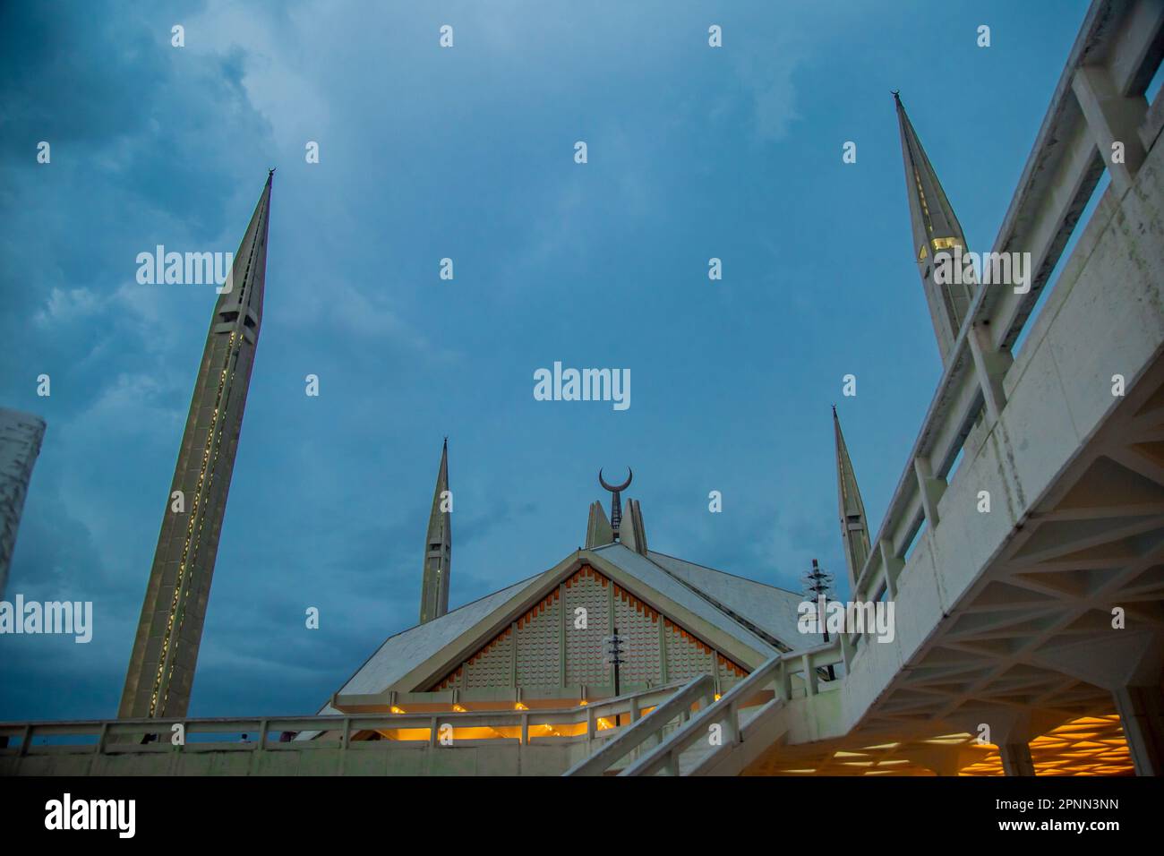 The Shah Faisal Mosque (Masjid) Cloudy day, The Modern Islamic ...