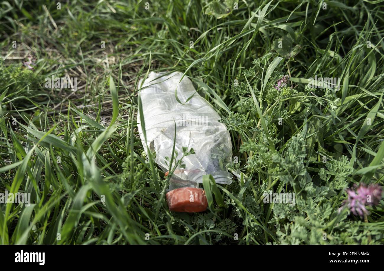 Detail of garbage and environmental pollution Stock Photo - Alamy