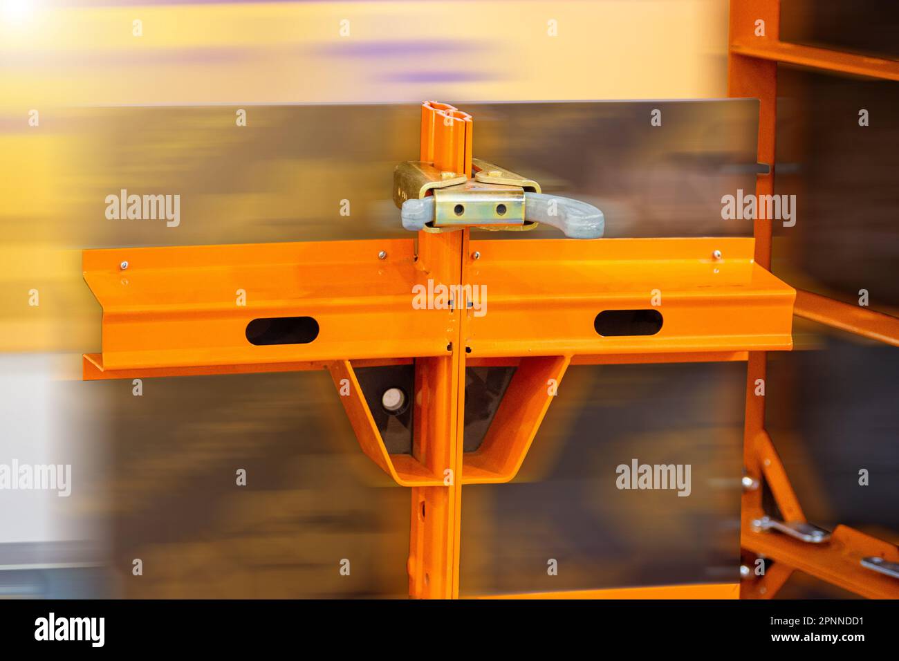 Metal clip for quick connection of segments. Trapezoidal girder ...