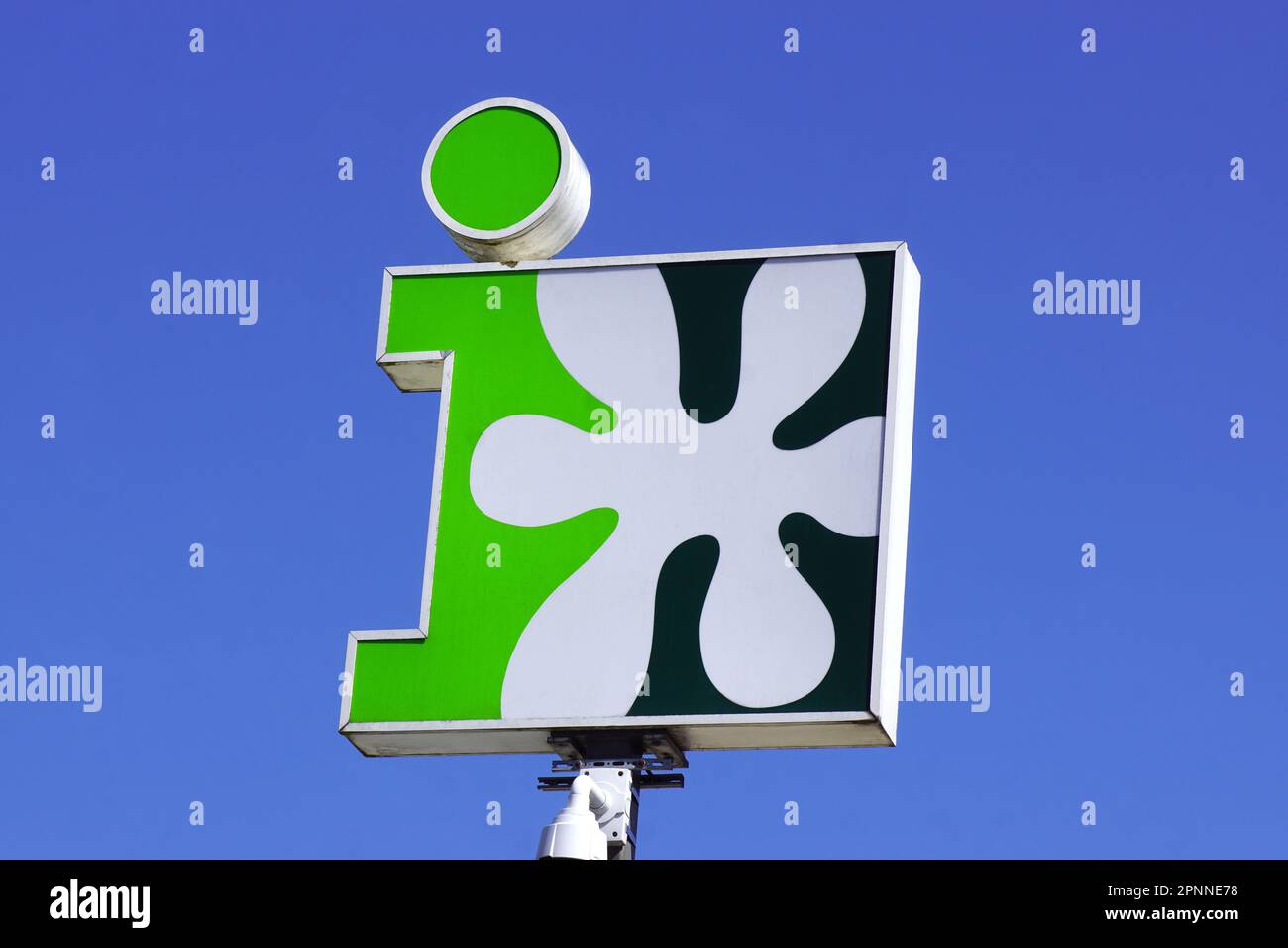 Logo of Intratuin. The name of a Dutch garden center, plant nursery. On ...