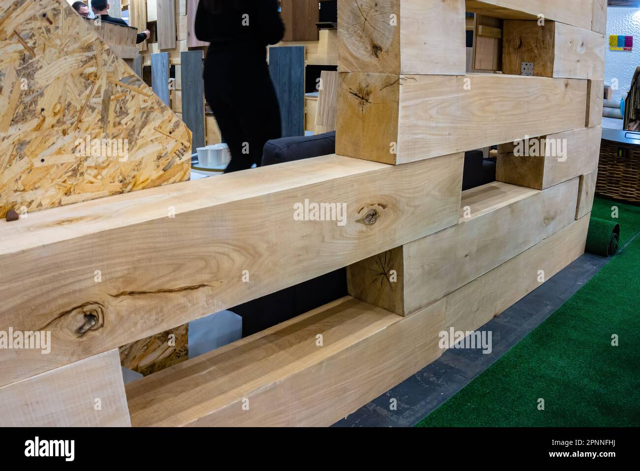 House of the wooden partition hi-res stock photography and images - Alamy