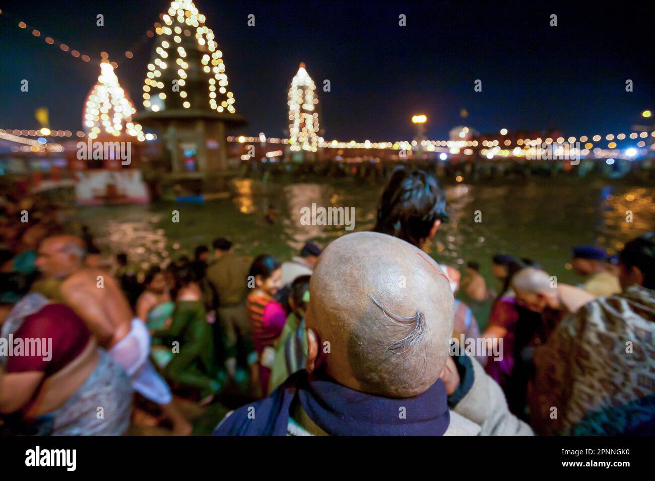 Pandit offering prayers to Ganga River in Haridwar Stock Photo - Alamy