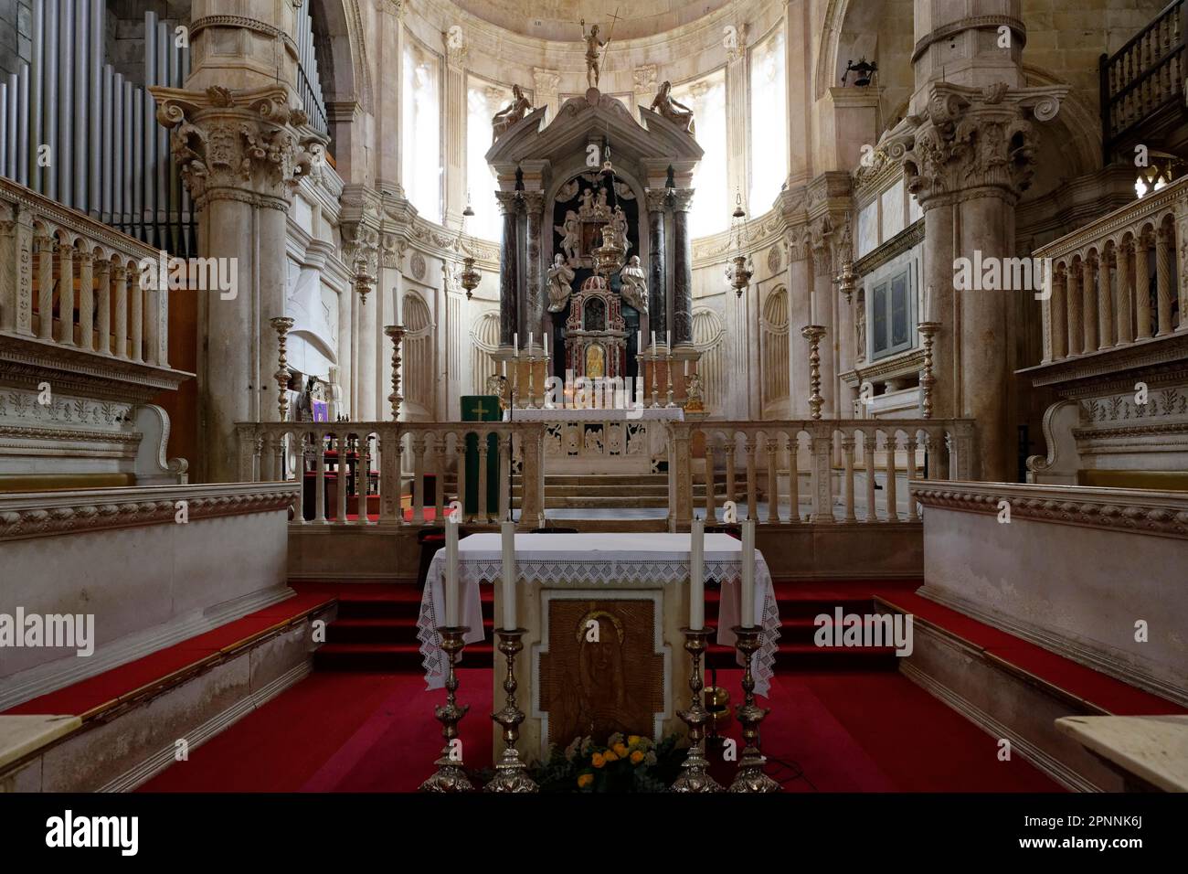 Trg Republike Hrvatske, Cathedral of St. Jacob (Sveti Jakov), interior ...