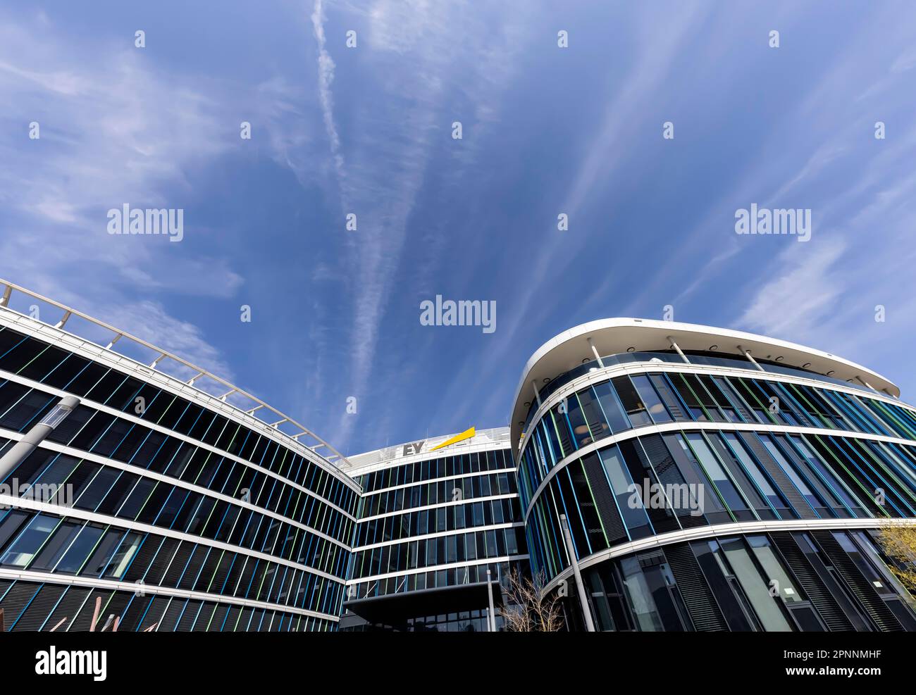 SkyLoop building at the airport, Ernst & Young headquarters ...