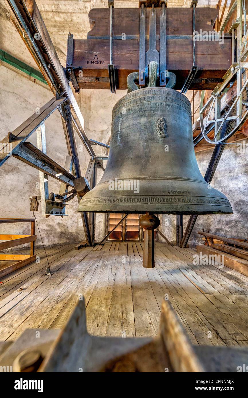 Guldenglocke, Osanna, bell from 1520 in the west tower of the ...