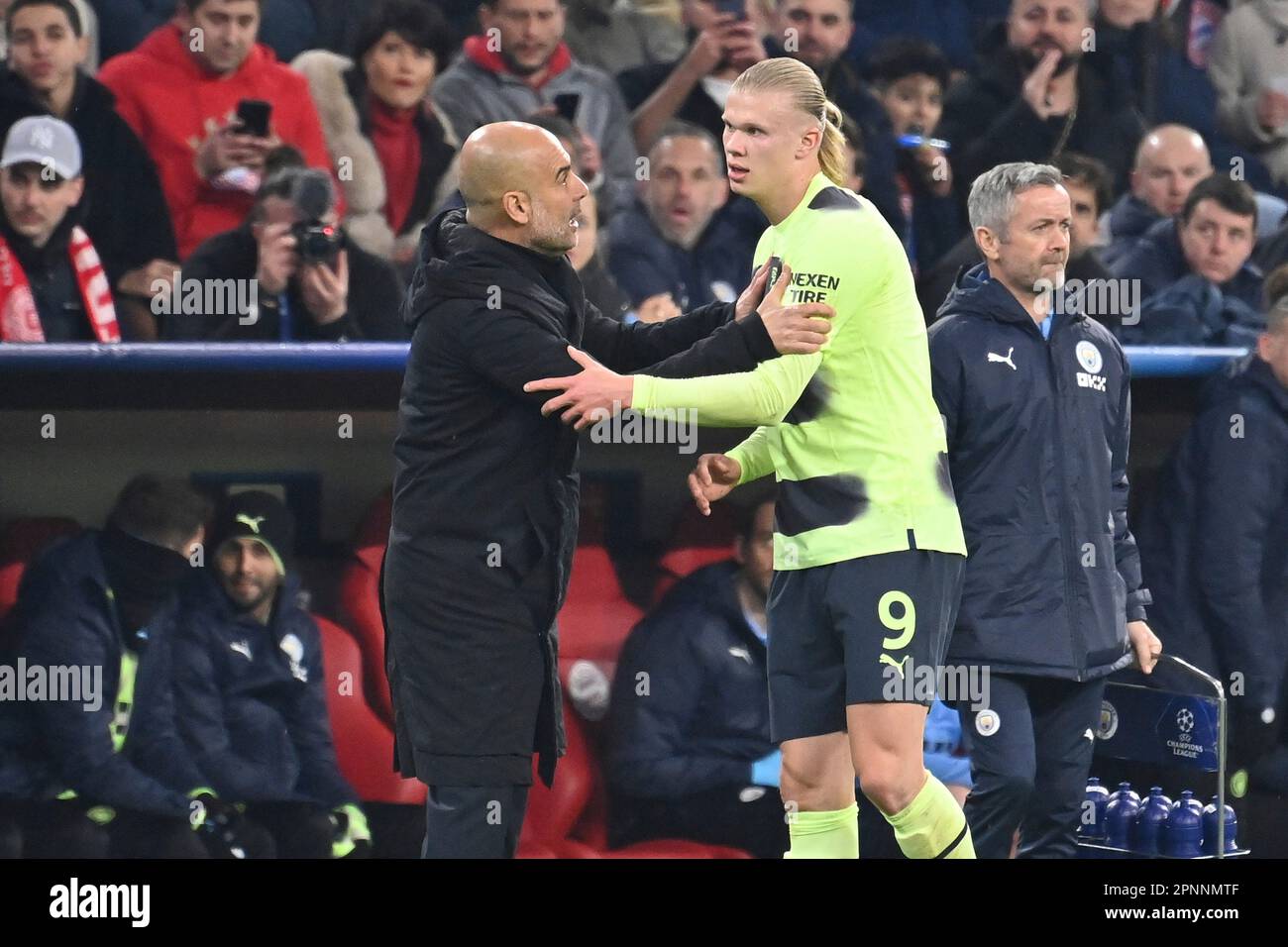 Erling haaland and pep guardiola hi-res stock photography and images ...