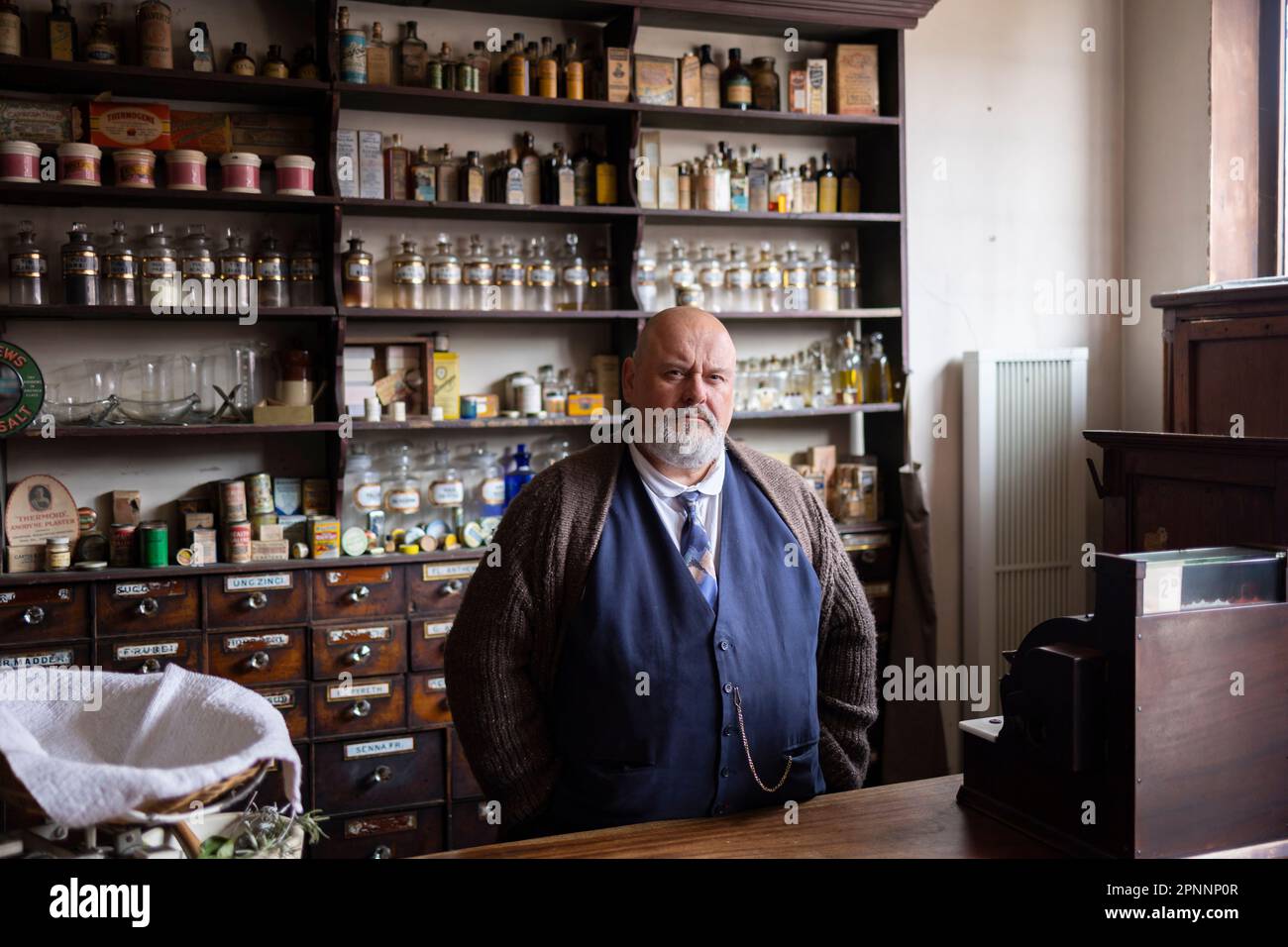 Vintage medicines hi-res stock photography and images - Alamy