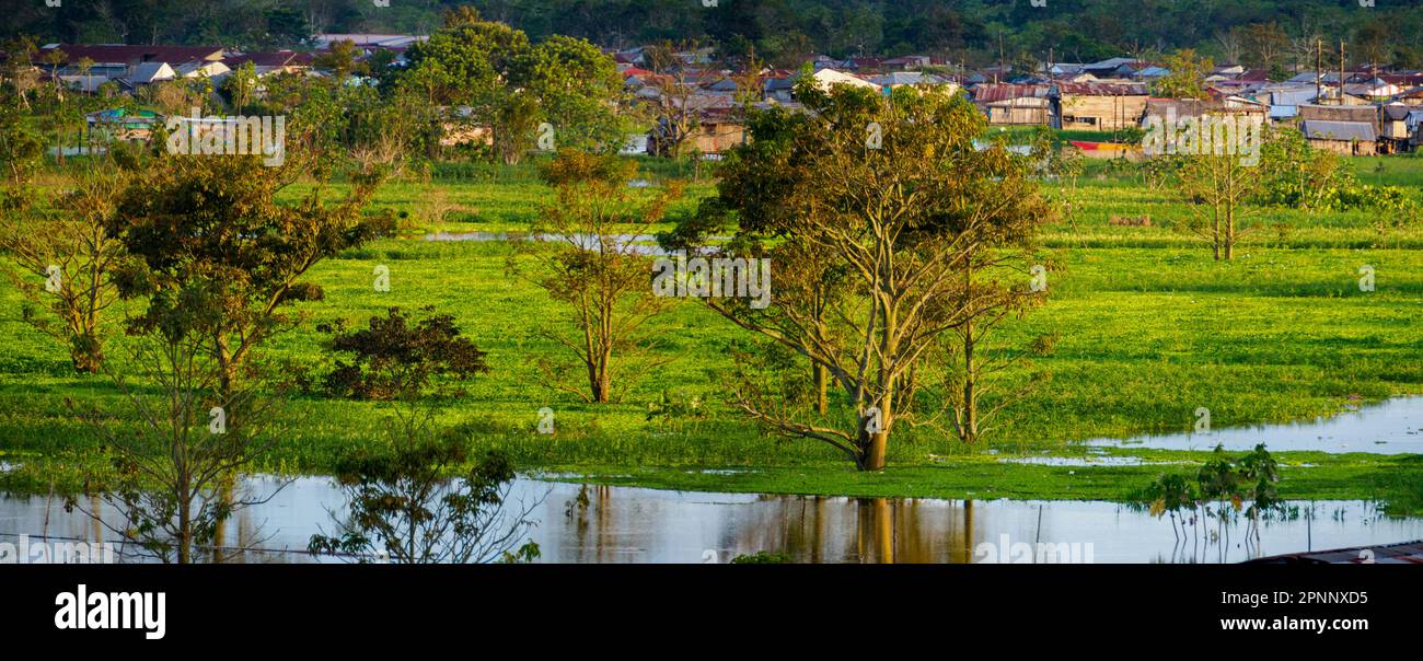 Iquitos, Peru - Apr, 2022: Floating shantytown of Belén, consisting of ...