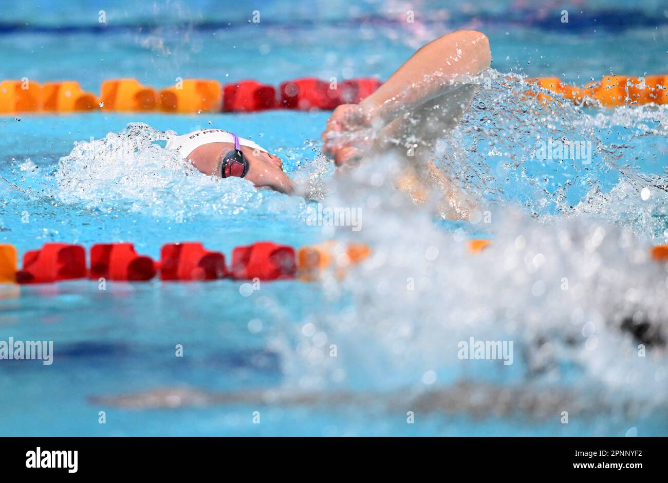 Mollie O'Callaghan in action winning the final of the Women's 200 metre ...