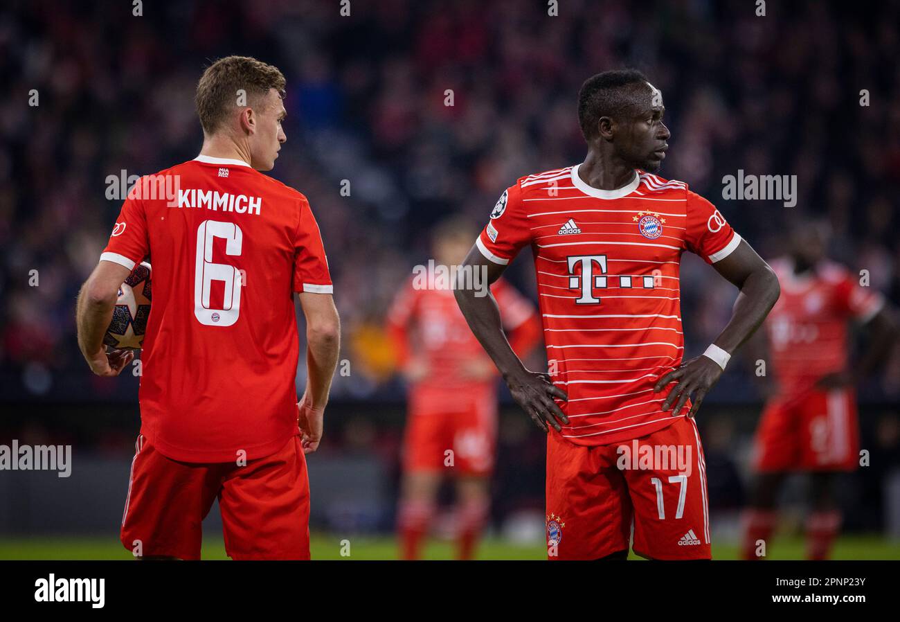 Munic, Germany. 19th Apr, 2023. Joshua Kimmich (Muenchen), Sadio Mane ...