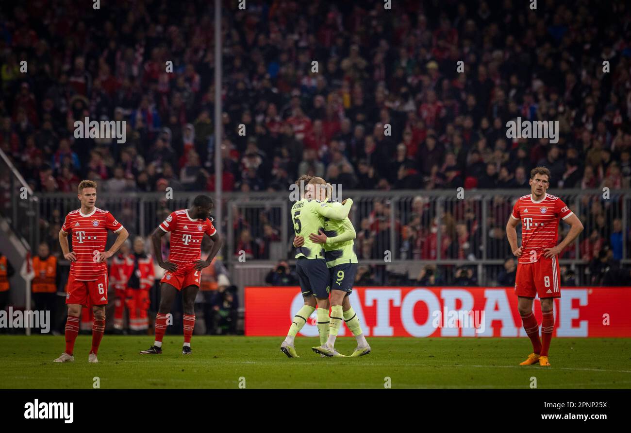 Munic, Germany. 19th Apr, 2023. Joshua Kimmich (Muenchen), Dayot ...
