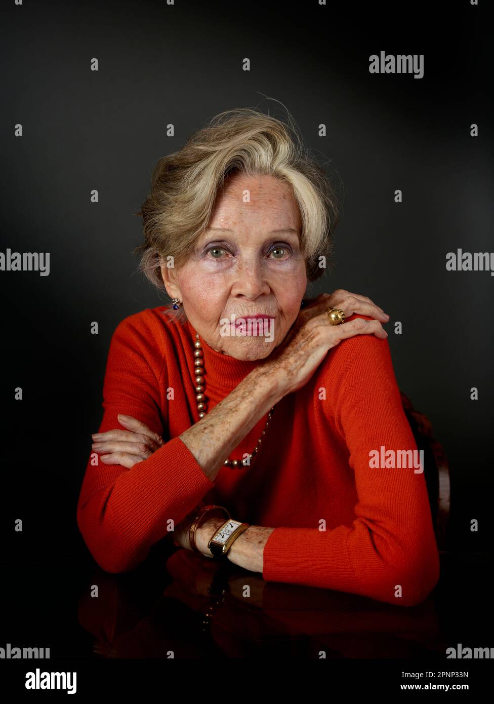 Leslie caron peter hall hi-res stock photography and images - Alamy
