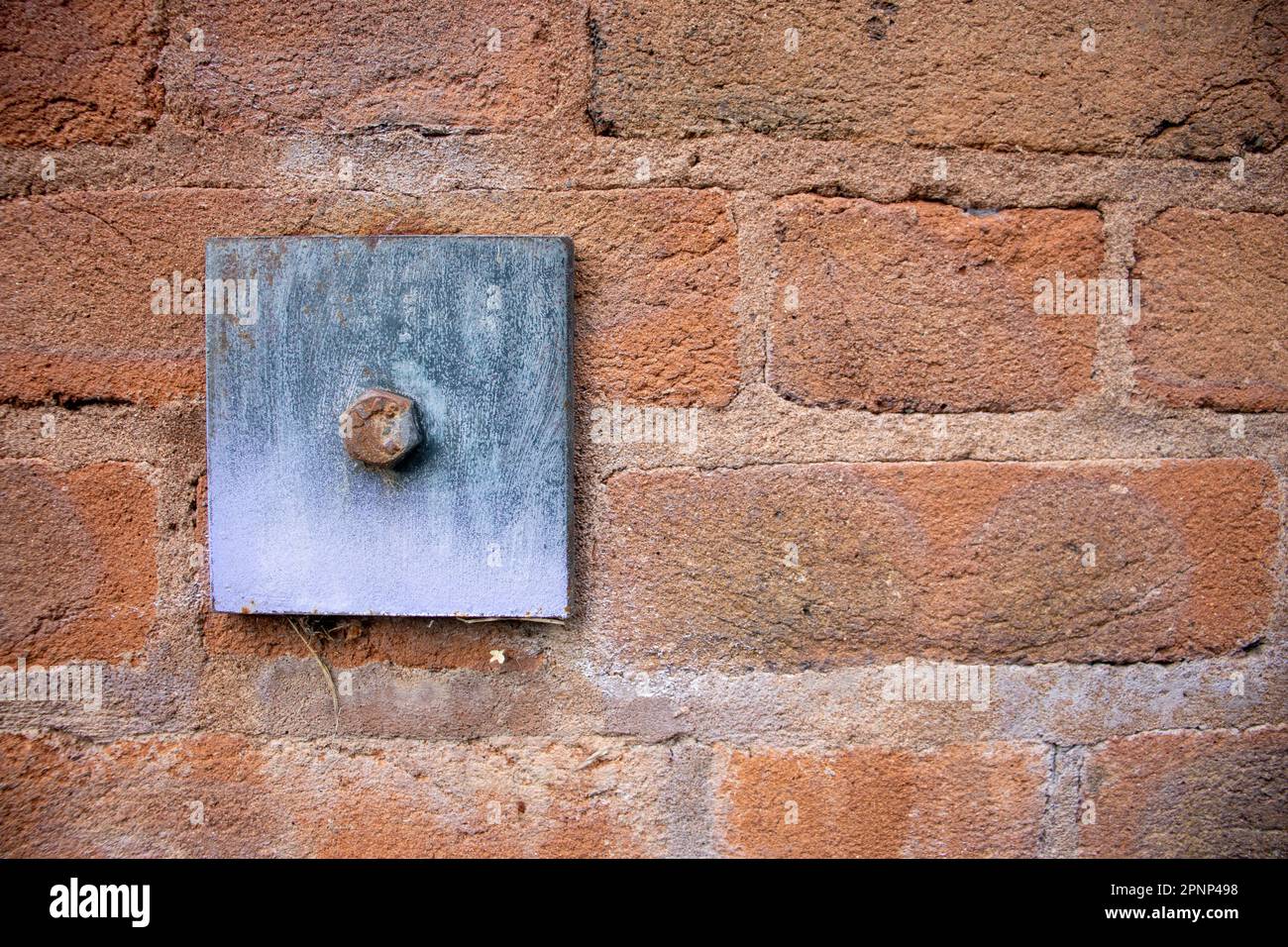 Stone pattern brick retaining wall hi-res stock photography and images ...