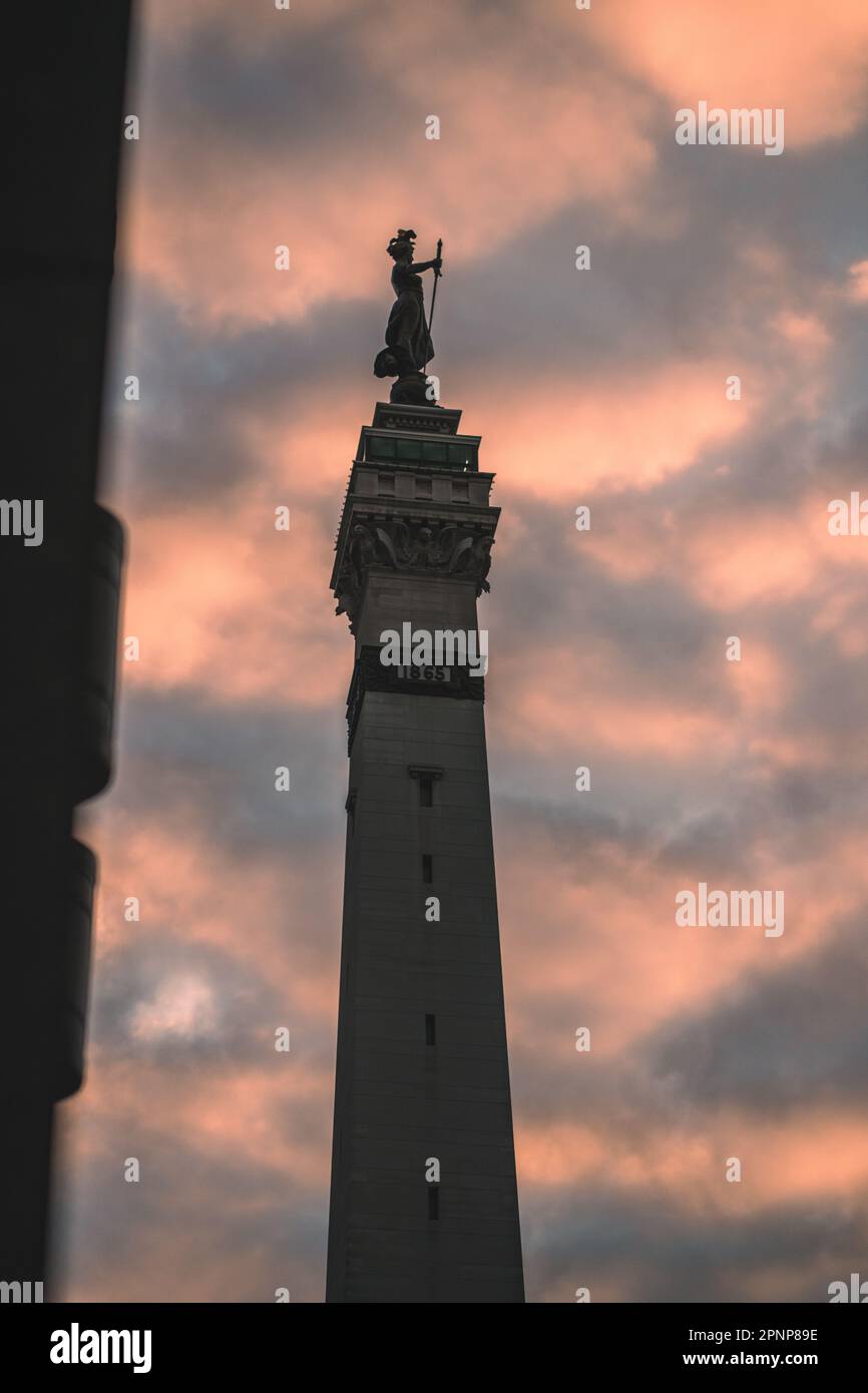 A tribute to courage statue hi-res stock photography and images - Alamy
