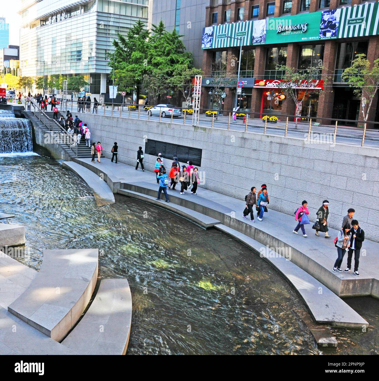 Cheonggyecheon river, Seoul, South Korea Stock Photo - Alamy