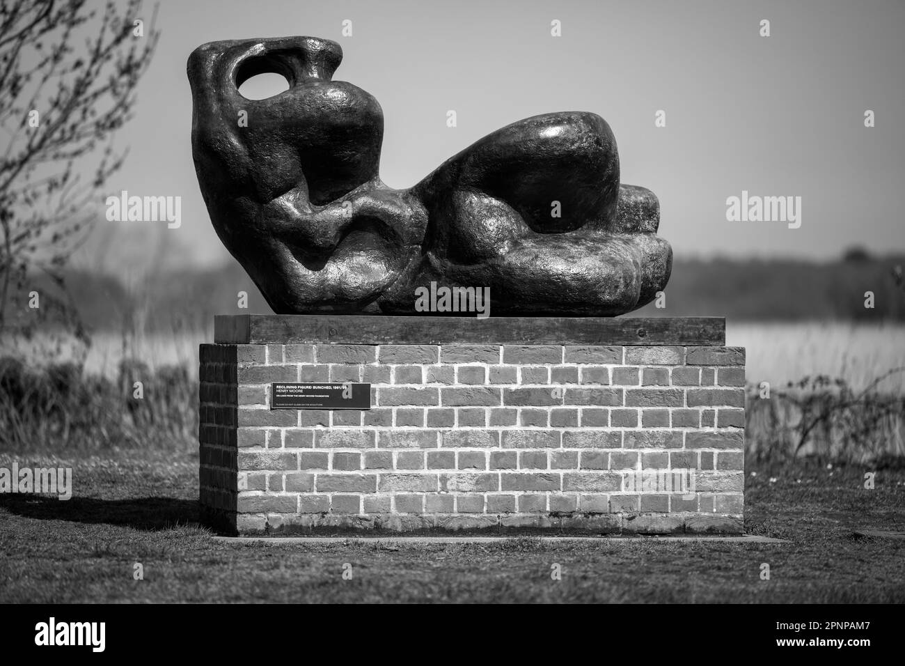 Reclining figure by Henry Moore Snape Maltings Suffolk UK Stock Photo - Alamy