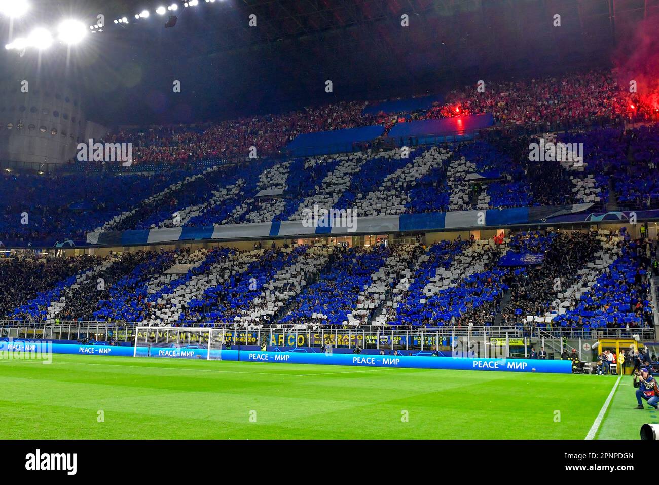 Milan tifo champions league hi-res stock photography and images - Alamy