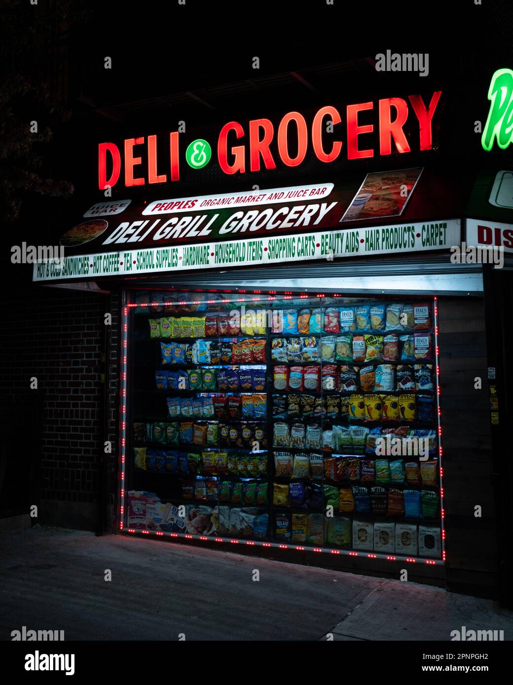 Deli grocery new york deli hi-res stock photography and images - Alamy
