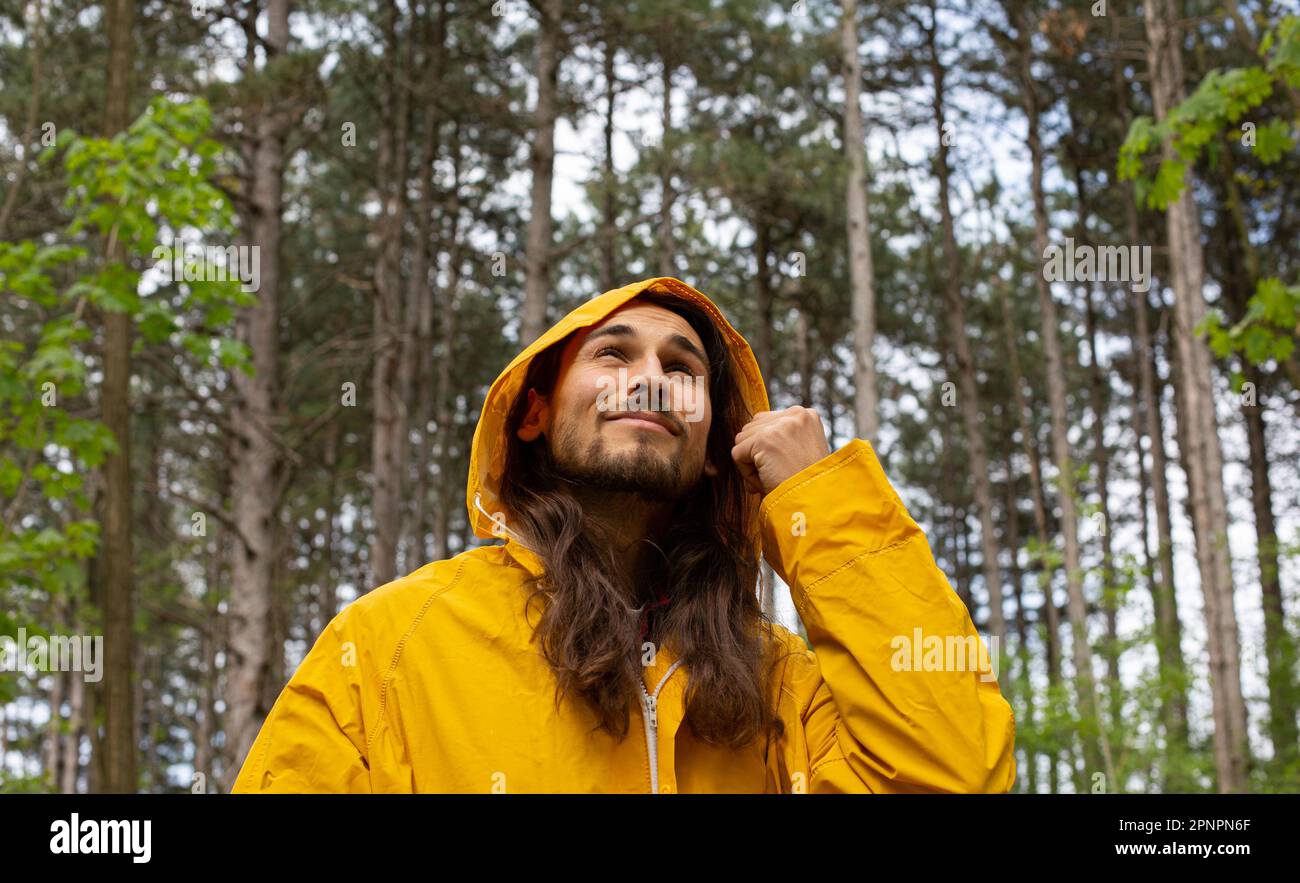 Trees green man life hi-res stock photography and images - Alamy