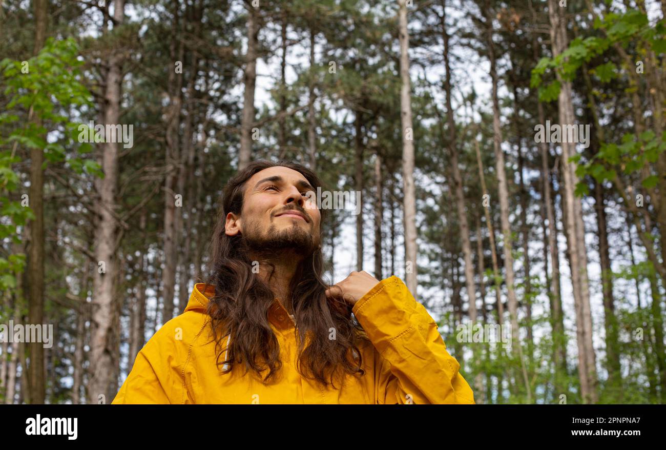 Trees green man life hi-res stock photography and images - Alamy