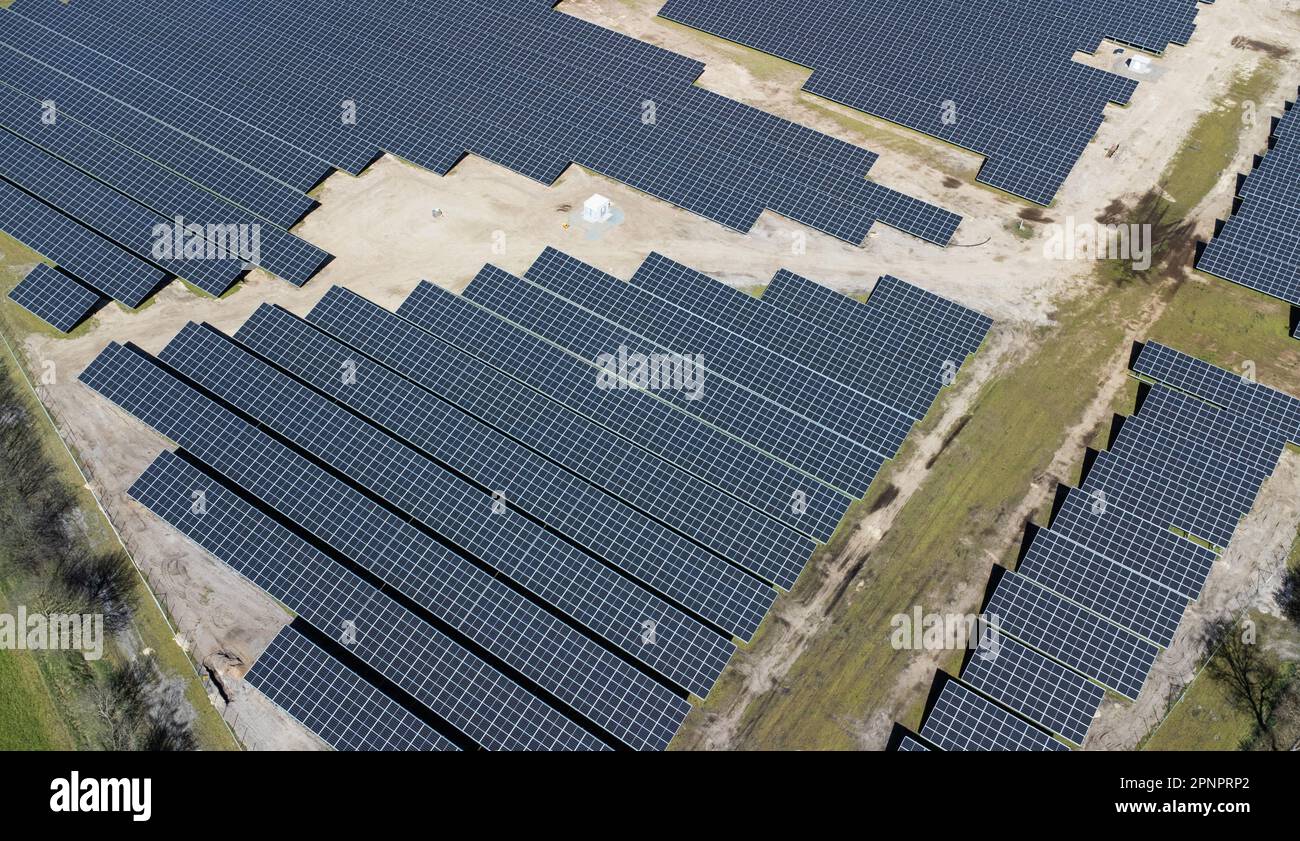 Wasbek, Germany. 19th Apr, 2023. A new solar plant stands next to ...