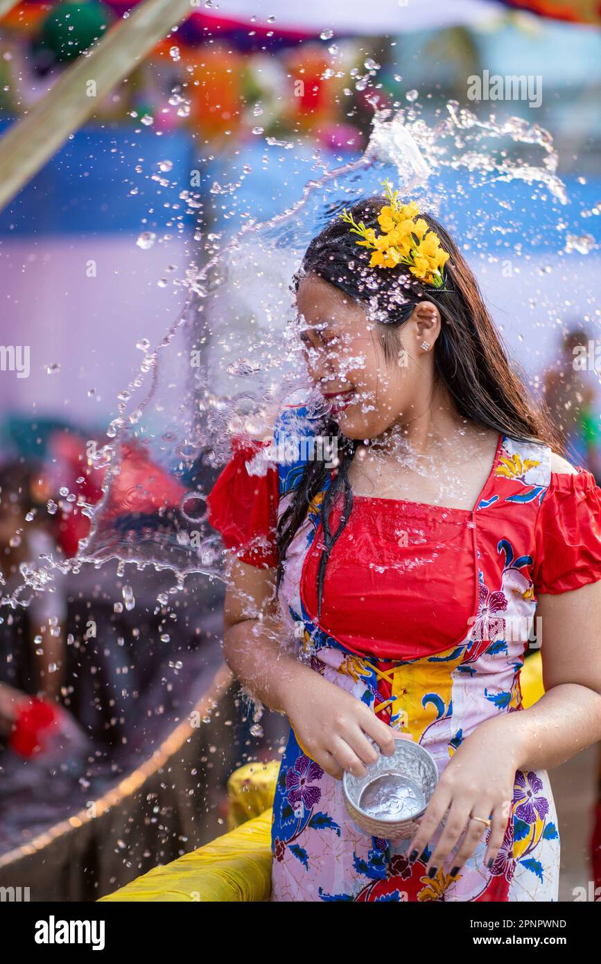 Rakhine community of Cox's Bazar, Bangladesh celebrates joyous Thingyan ...