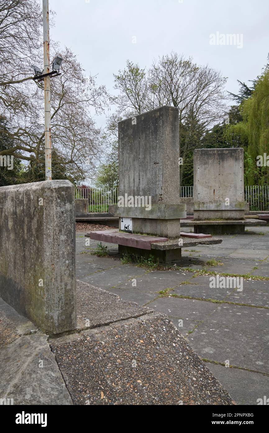 Crystal Palace Park Concrete Seating known as Stone Penge, South London ...