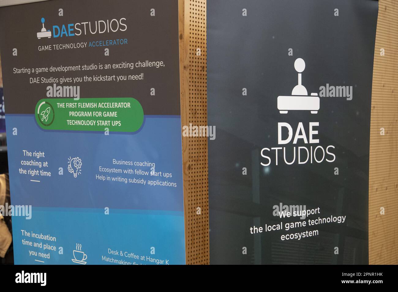 Dae logo hi-res stock photography and images - Alamy